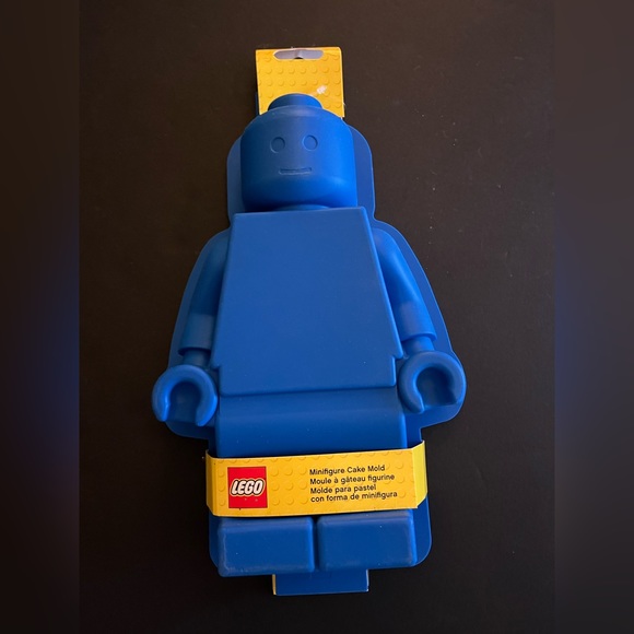 Lego | Kitchen | Authentic Lego Minifigure Cake Mold Nwt | Poshmark